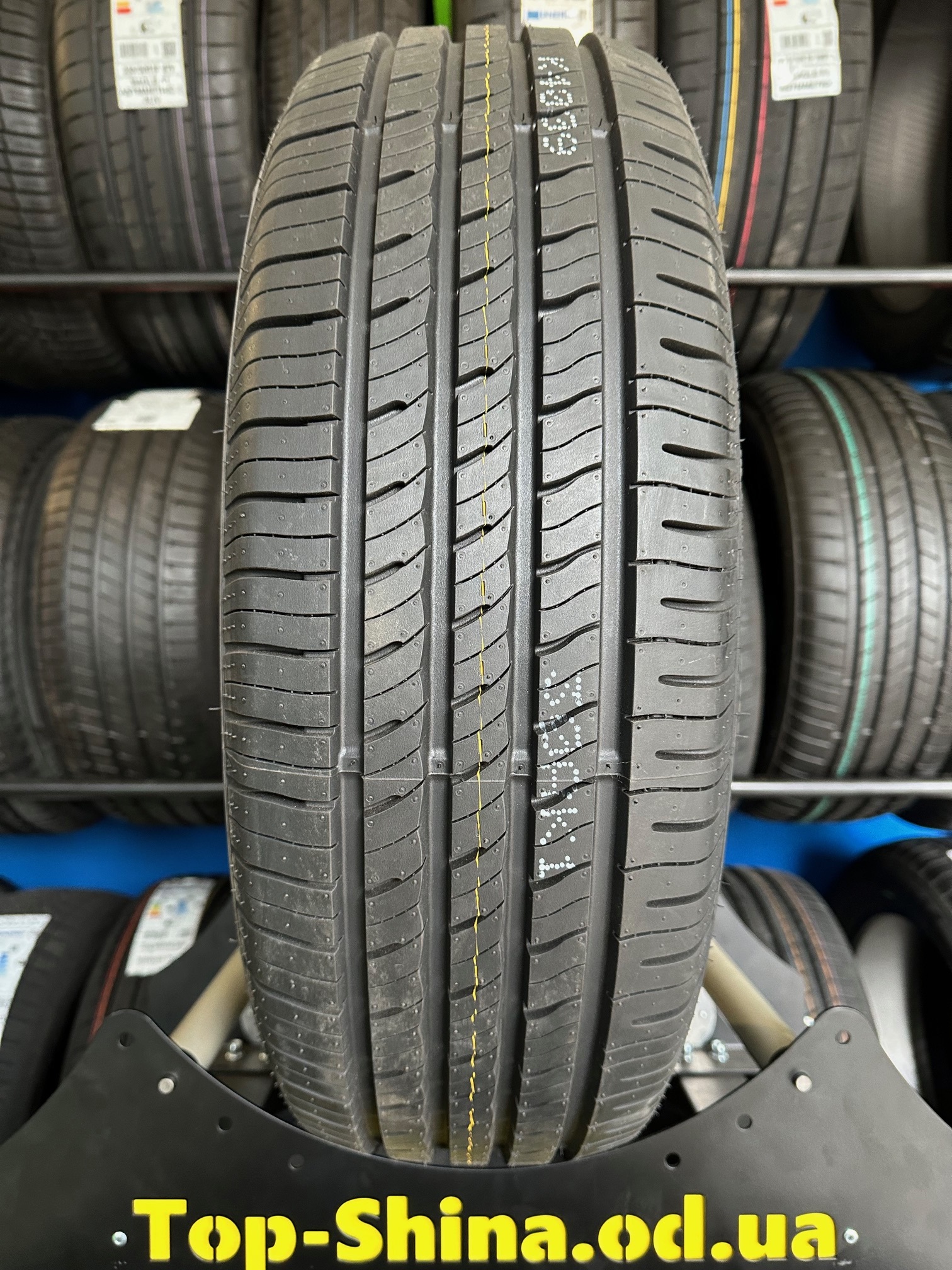Шины Roadstone NFera RU5 225/60 R17 103V XL ᐈ купить в Одессе | Top ...